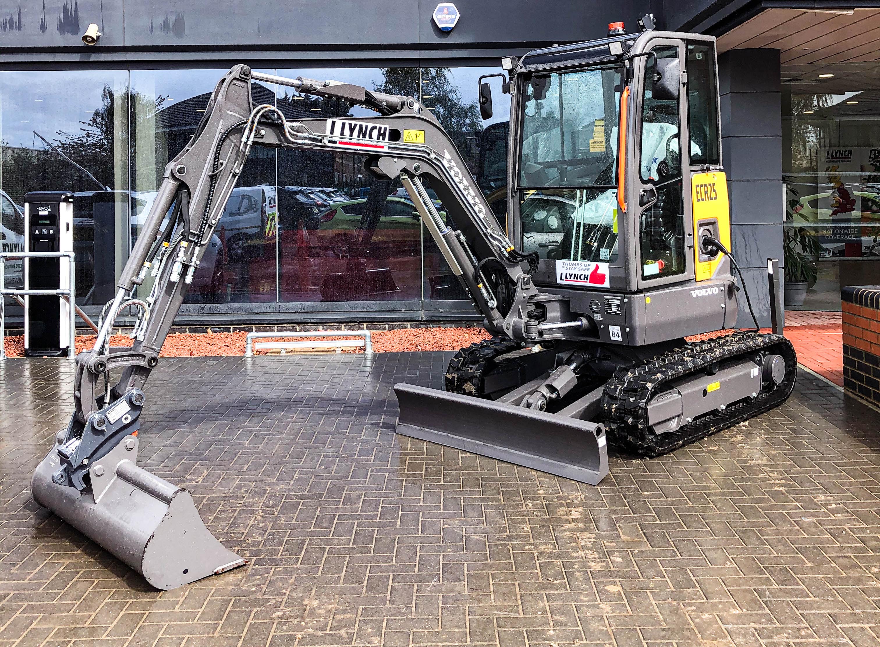 Electric 2.6T Volvo ECR25 lands at Lynch’s Southern Depot