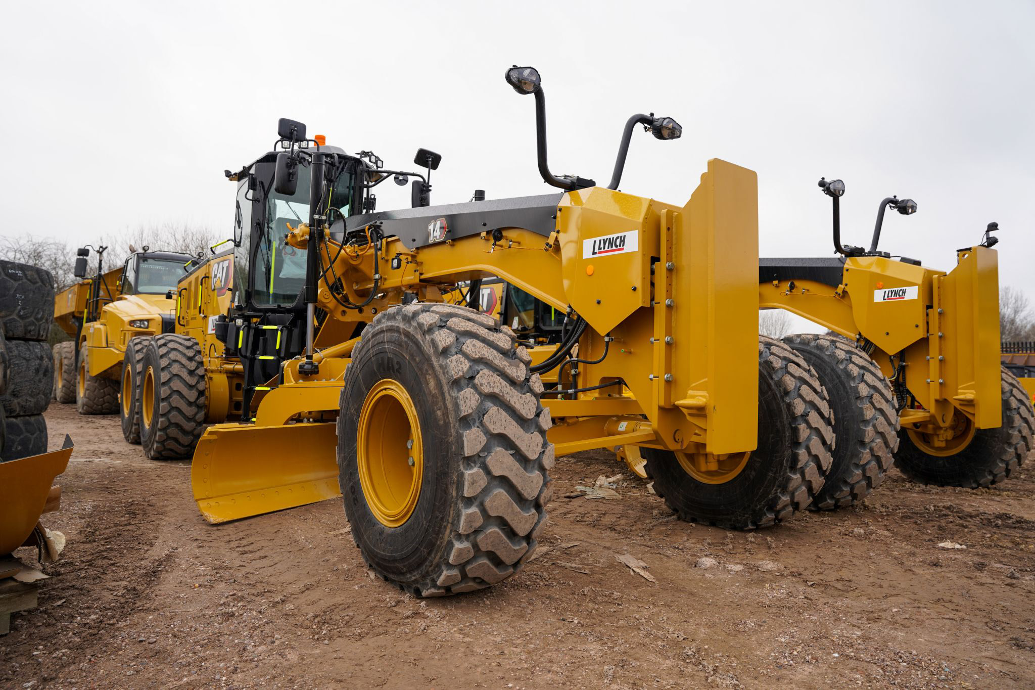 Lynch welcomes new Motor Graders to our rapidly growing fleet!