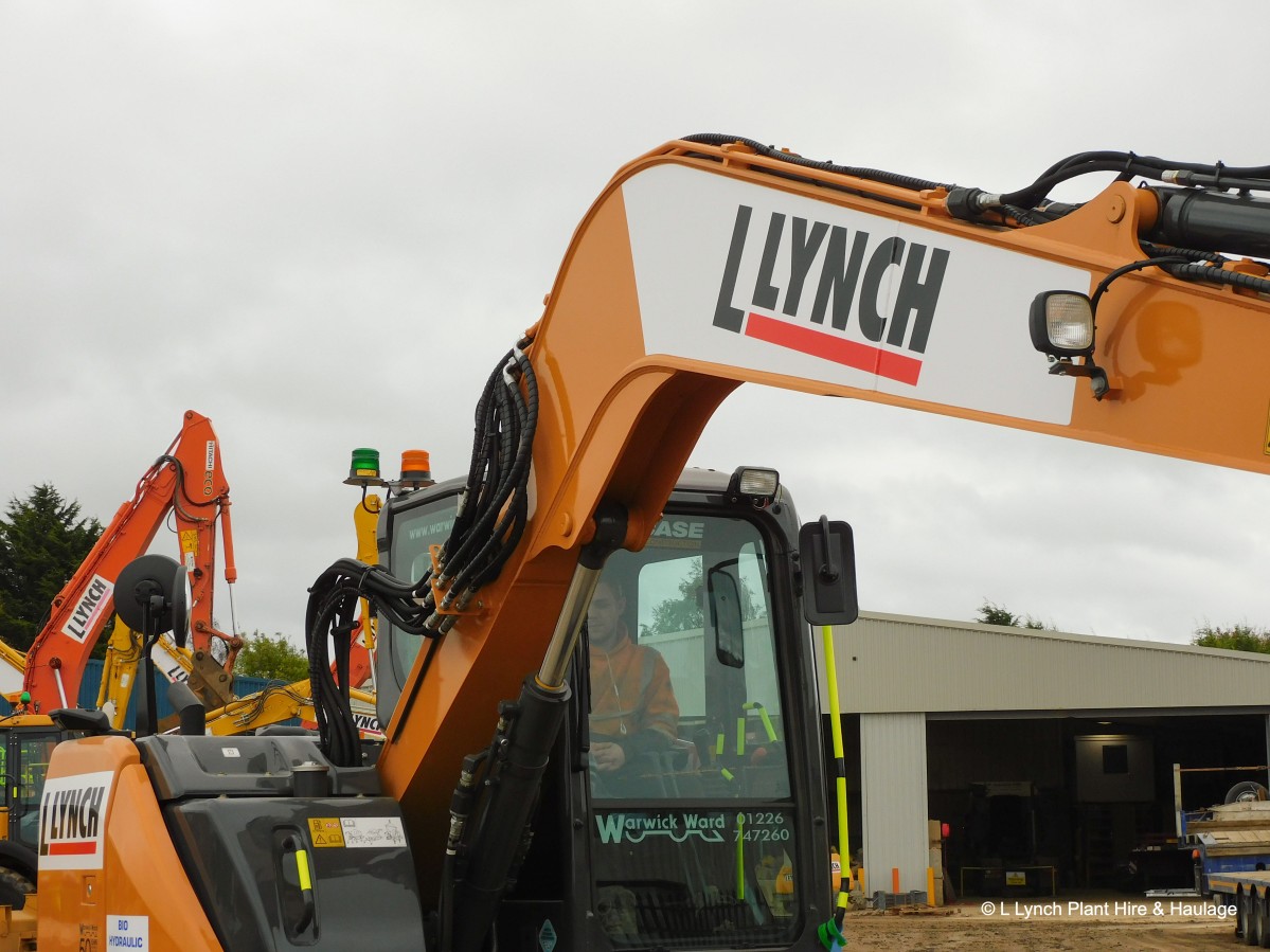 Lynch welcomes new Stage V 9t Long Reach Excavators to our fleet