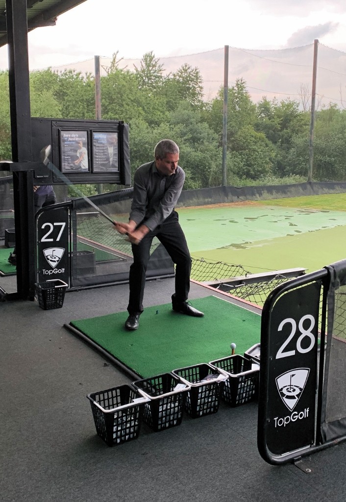 Lynch Team Building - Golf | Lynch Plant Hire